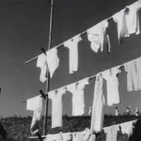 Cally's Closet (@callyshop) | Poshmark